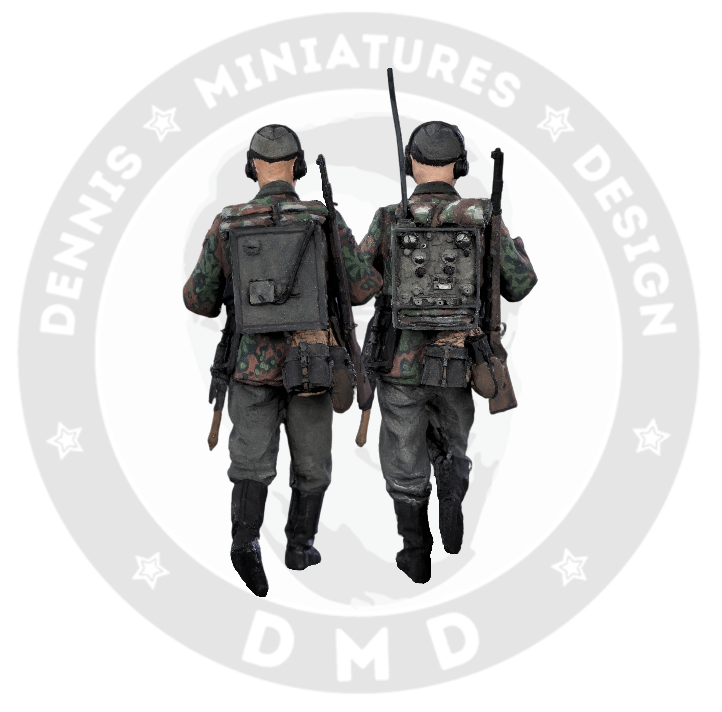 DMD 1/35 scale WW2 German WSS FUNKER radio team – 2 figures | eBay