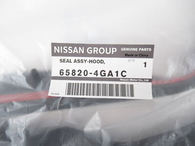 Genuine OEM Nissan Infiniti 65820-4GA1C Front Upper Seal to Hood 2014 ...