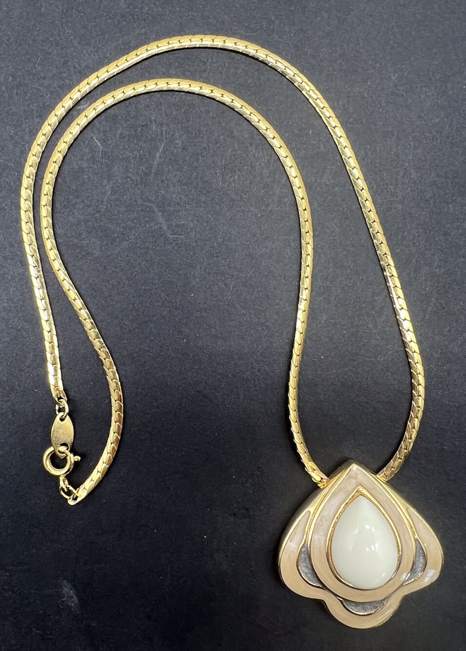 Vintage Trifari Pendant Necklace Pastel Enamel Shell … - Gem