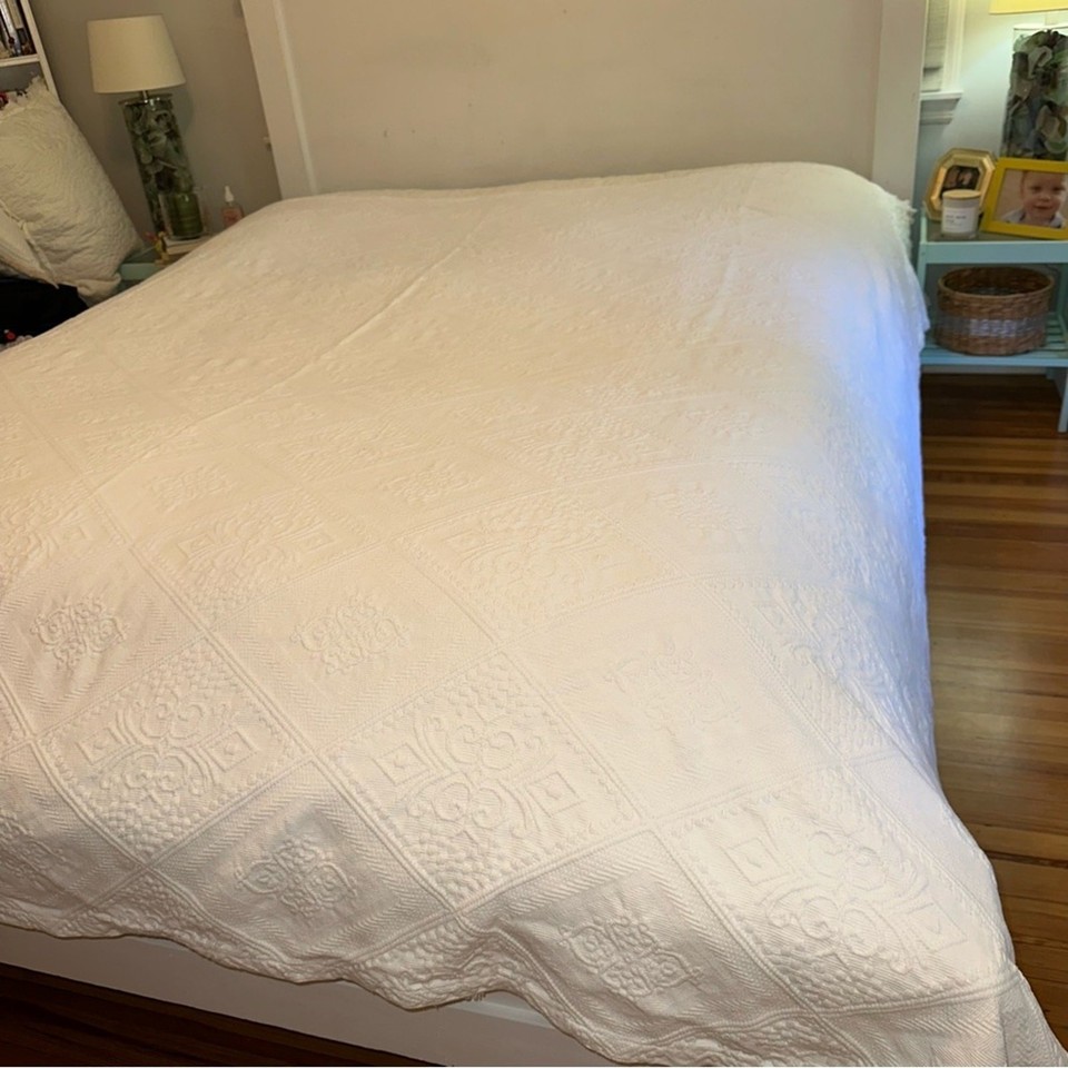 Couvre-lit coton jacquard Matelesse blanc taille reine Pottery Barn | eBay