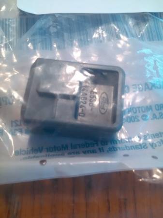 Spout Connector Genuine Ford Original Part 86-95 Mustang 5.0l 5.8l F150 ...