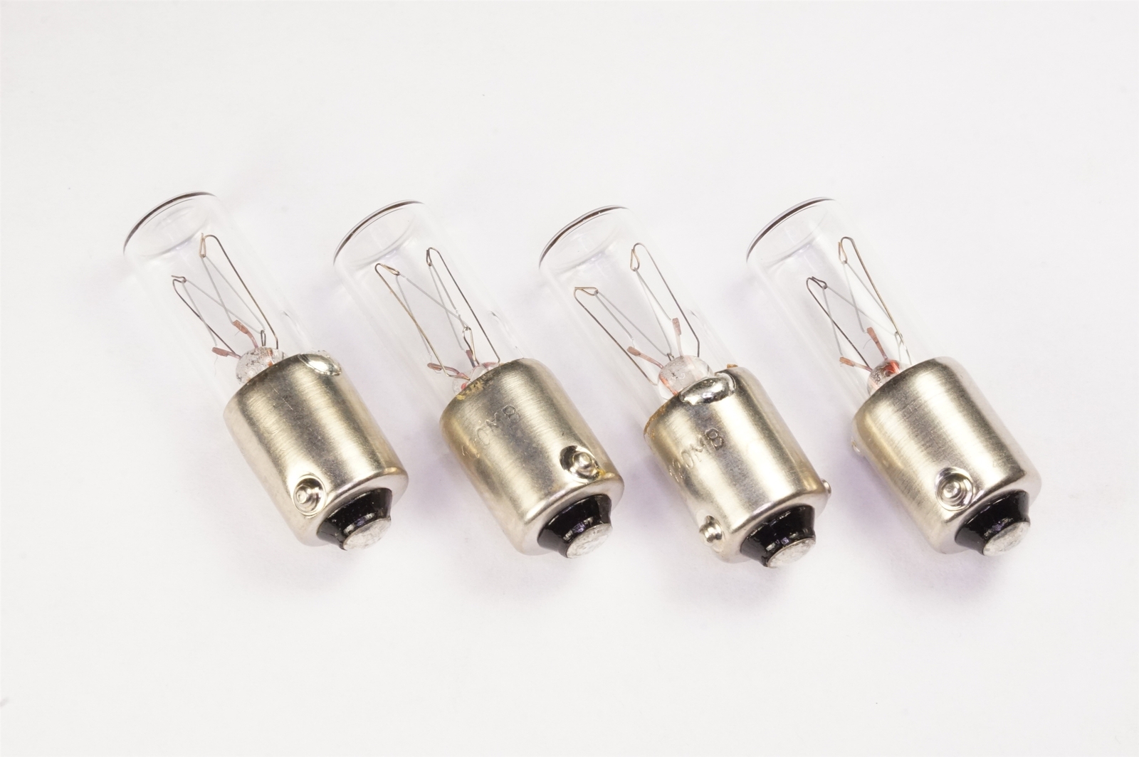 Lot of 4 749-5070 Chicago Miniature Incandescent Lamp 120V T-2 ...