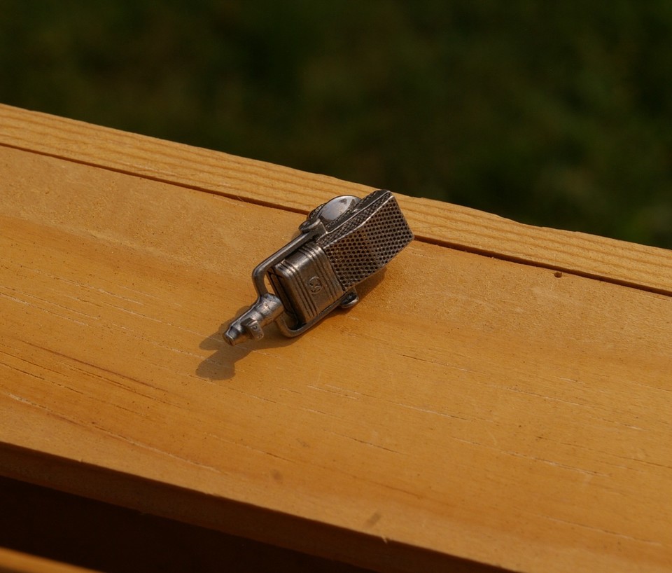 Microphone Music Silver Tone Metal Detailed Lapel Pin Pinback by F.P.D ...