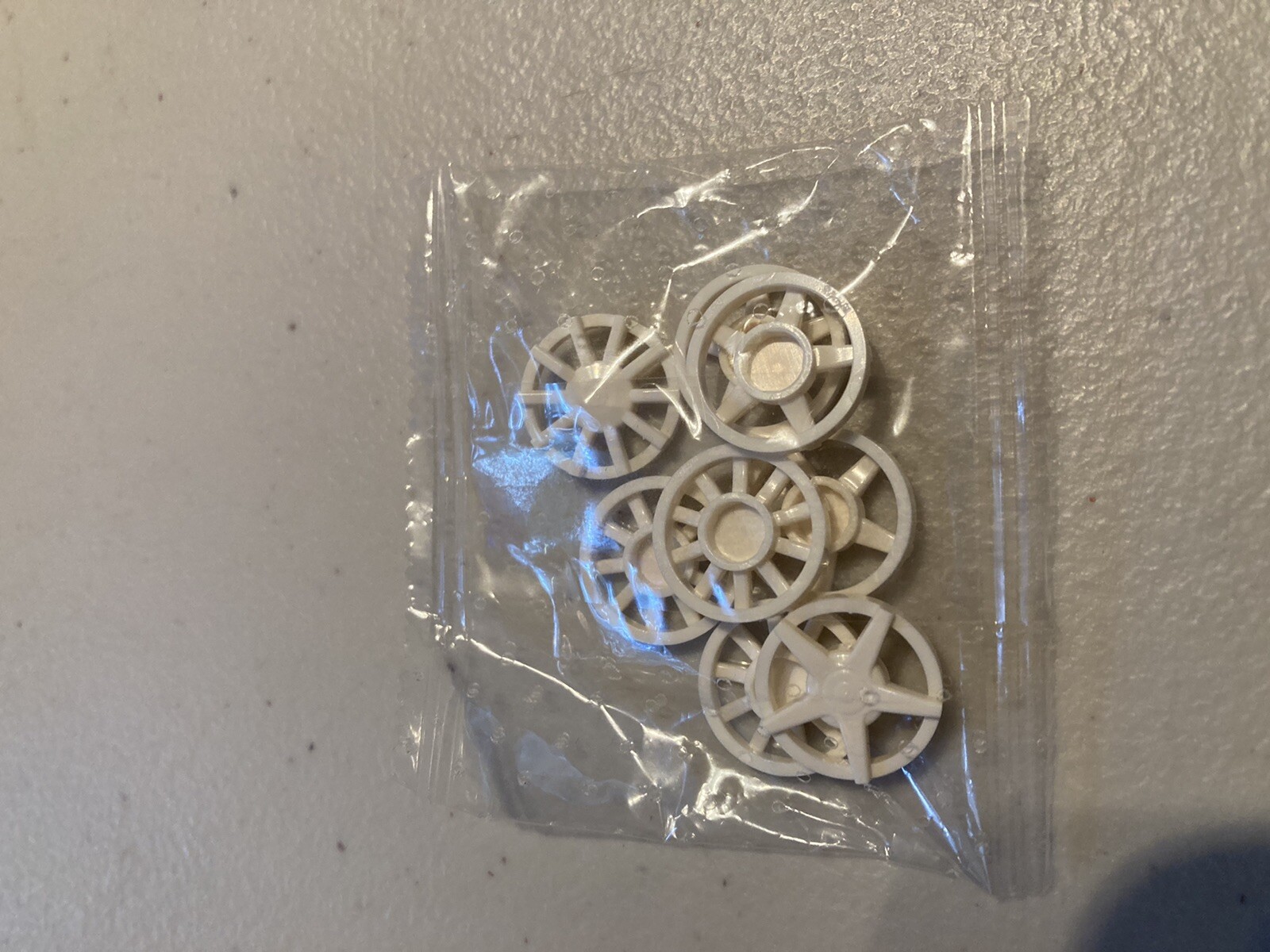 LEGO White Hub Caps 18978 10 spoke and 5 spoke | eBay