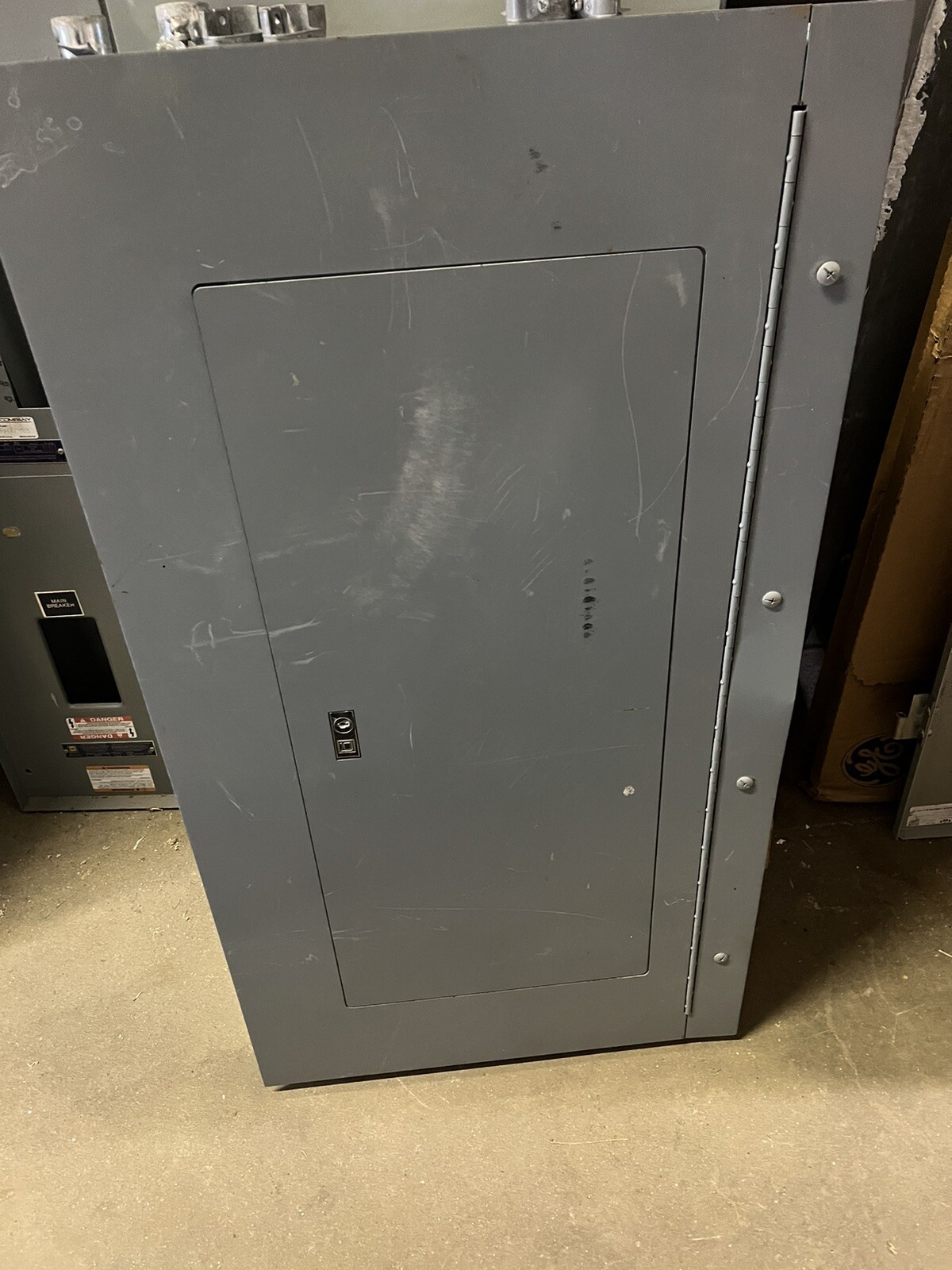 NQ442L2C Sqaure D 225 Amp 240V MLO Panelboard with Circuit Breakers ...