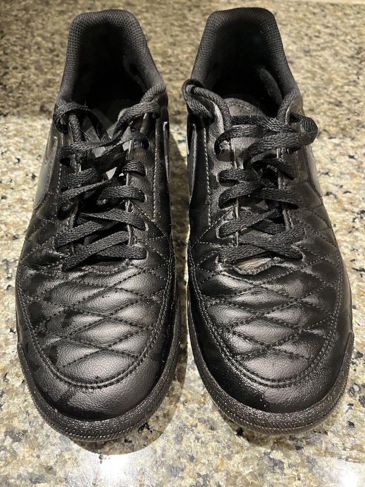 Nike Black Astro Football Boots Shoes UK 7 Eur 41 Men’s | eBay