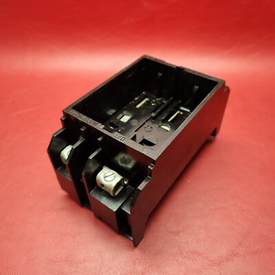 Fuse Blocks & Holders - Pull Out Fuse Block