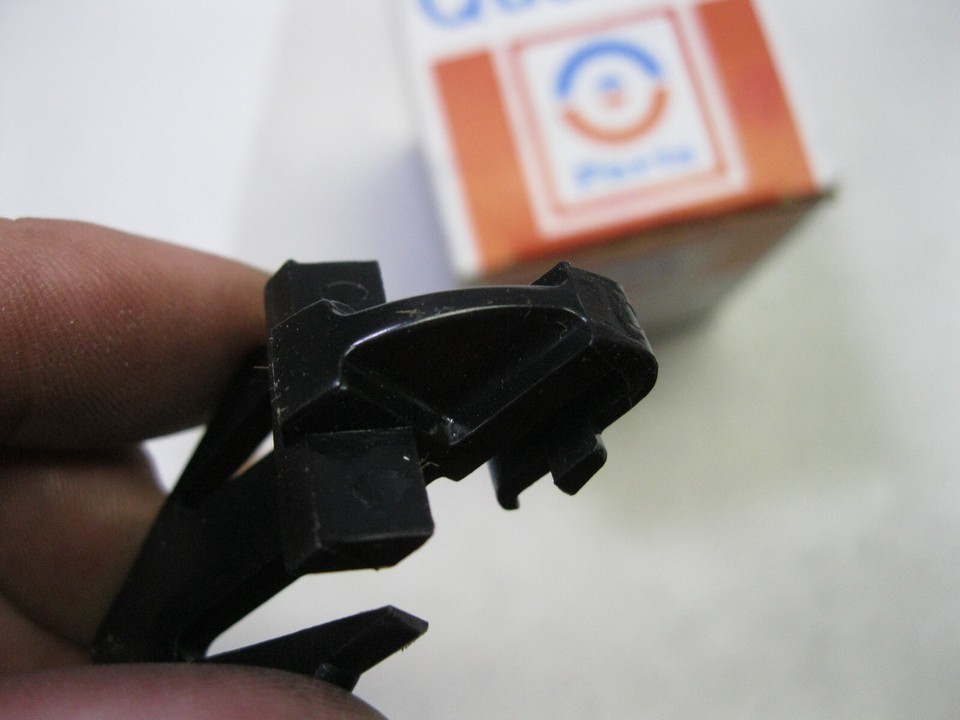 25 Delco 25463 Headlining Moulding Clips (25 pack) | eBay