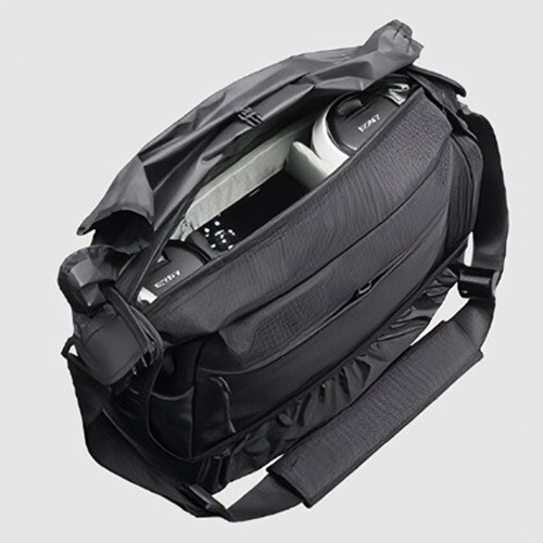 [NEW] SONY Premium System Case Black, Model:LCS-PSC7 Comes with Acc LTD ...