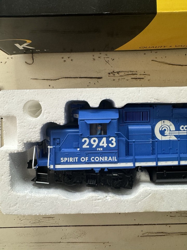 K-LINE TRAINS K2407-0001 VINTAGE CONRAIL GP-38 DIESEL- 0 GAUGE- LN- BXD ...