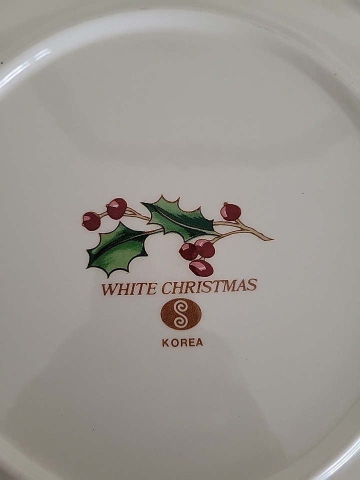 Sango White Christmas Plates Mugs Complete Set Vintage Red Handled ...