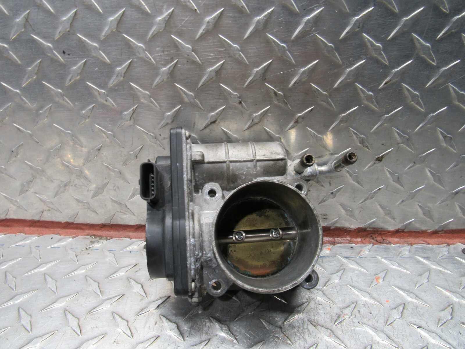2007 Isuzu 4hk1 Throttle Body Hitachi Sera 526-01 for sale online | eBay