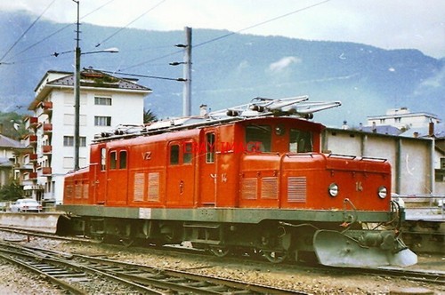 PHOTO SWISS RAILWAYS - ELECTRIC LOCO NO 12 VISP ZERMATT BAHN AT BRIG ...