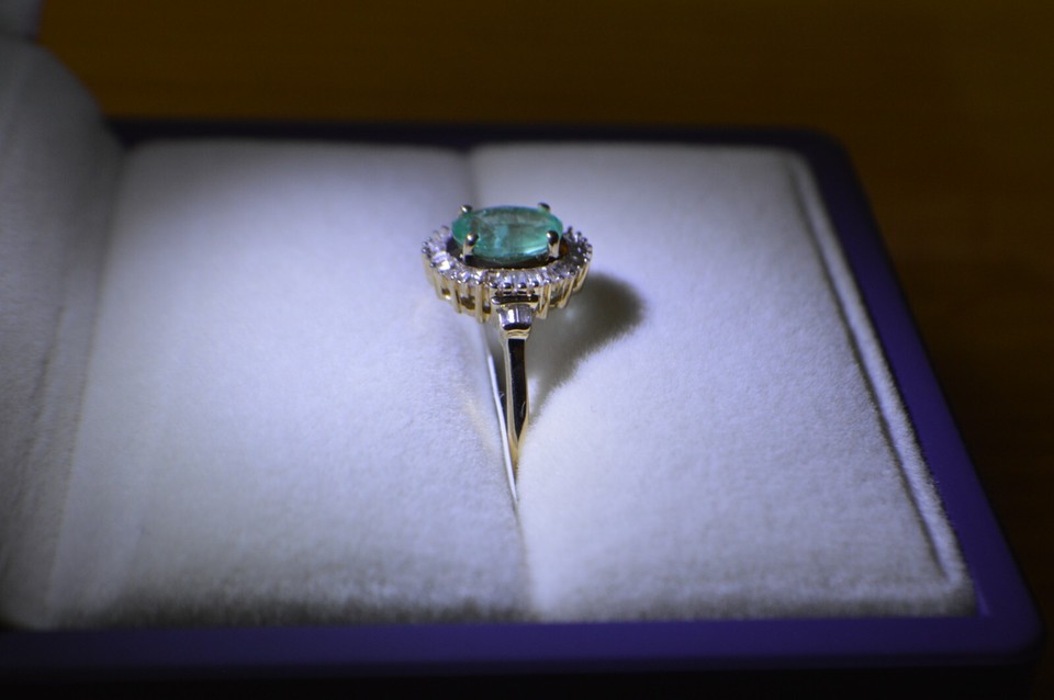 0.95ct Premium Kagem Zambian Emerald / Diamond Halo Ring 10K Yellow ...