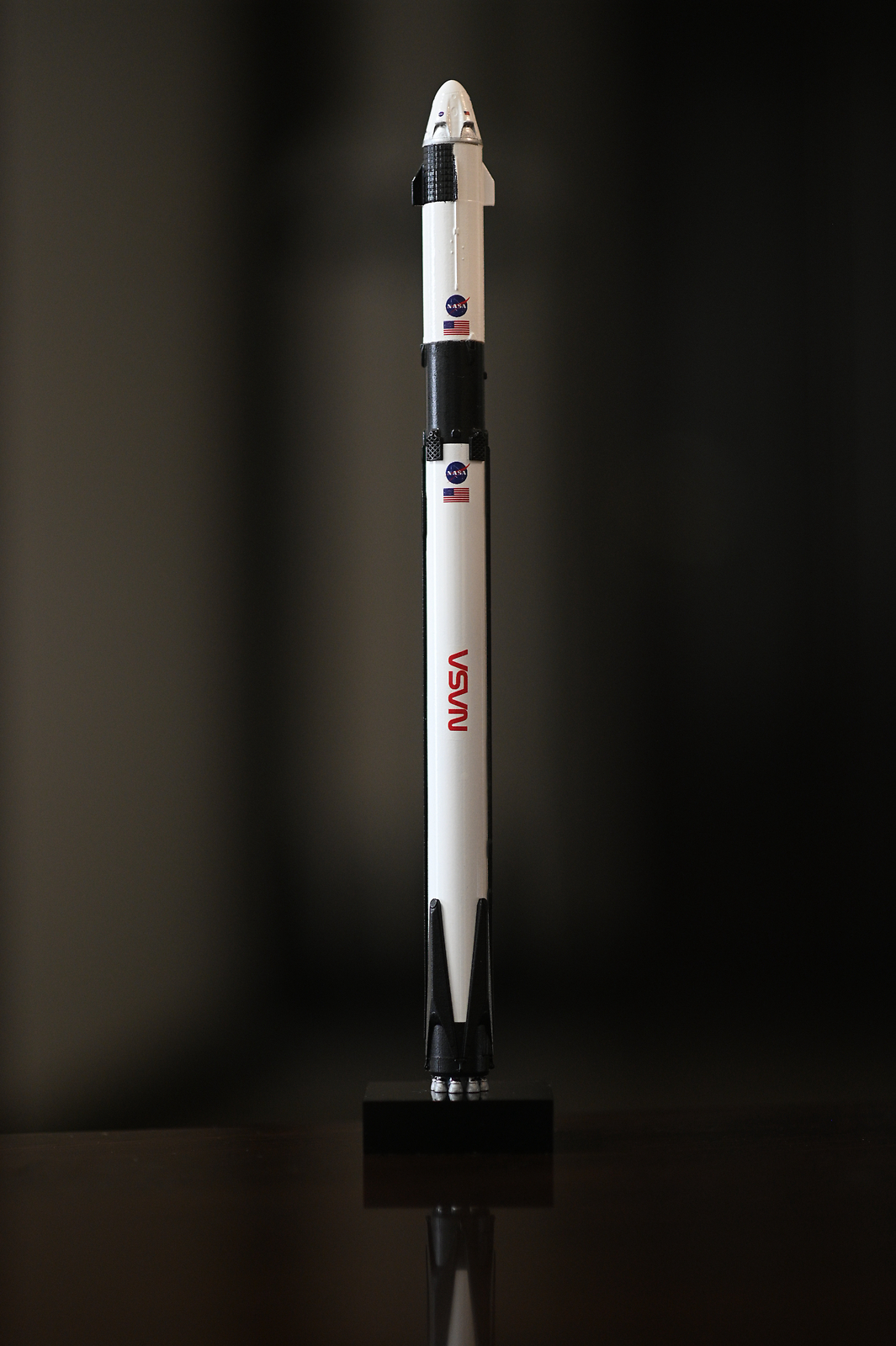 NEW SpaceX Falcon 9 - Crew Dragon Rocket Model Static Model 1:233 | eBay