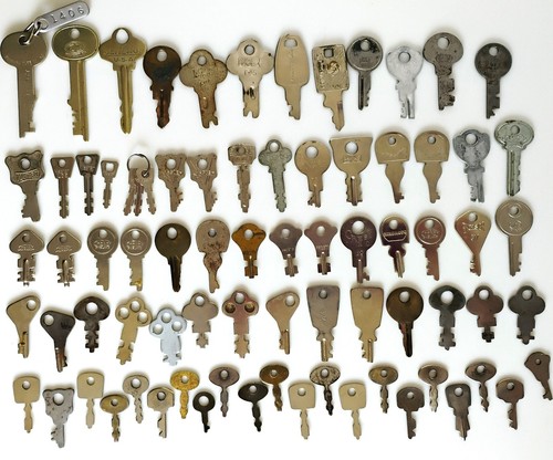 Vintage Lot of 77 Flat Keys Cabinet Trunk Etc. Art & Crafts Steampunk ...