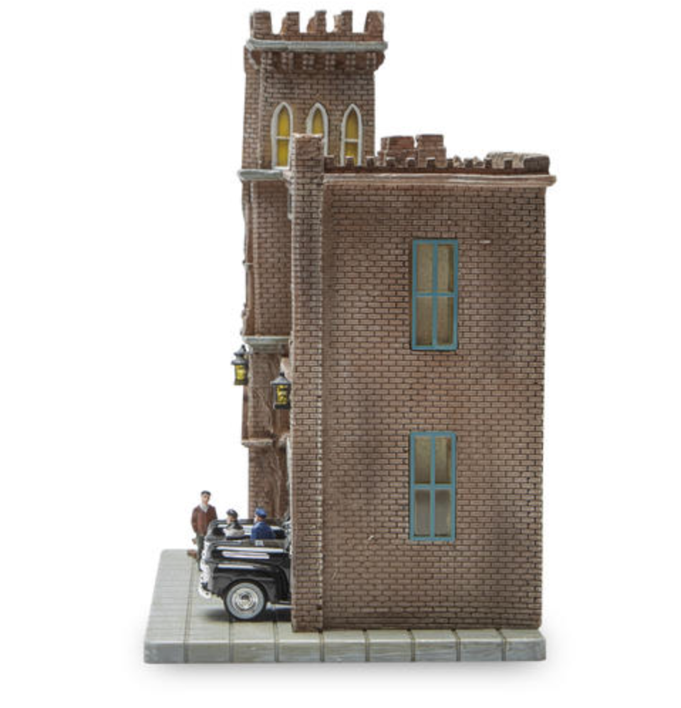 O Scale County Jail Building with Lit Interior/Exterior Police Vehicles ...