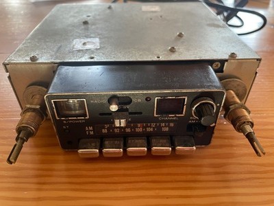 AMC Jeep AM/FM/CB Radio 3235647 Wagoneer Cherokee J10 CJ7 Cj5 | eBay