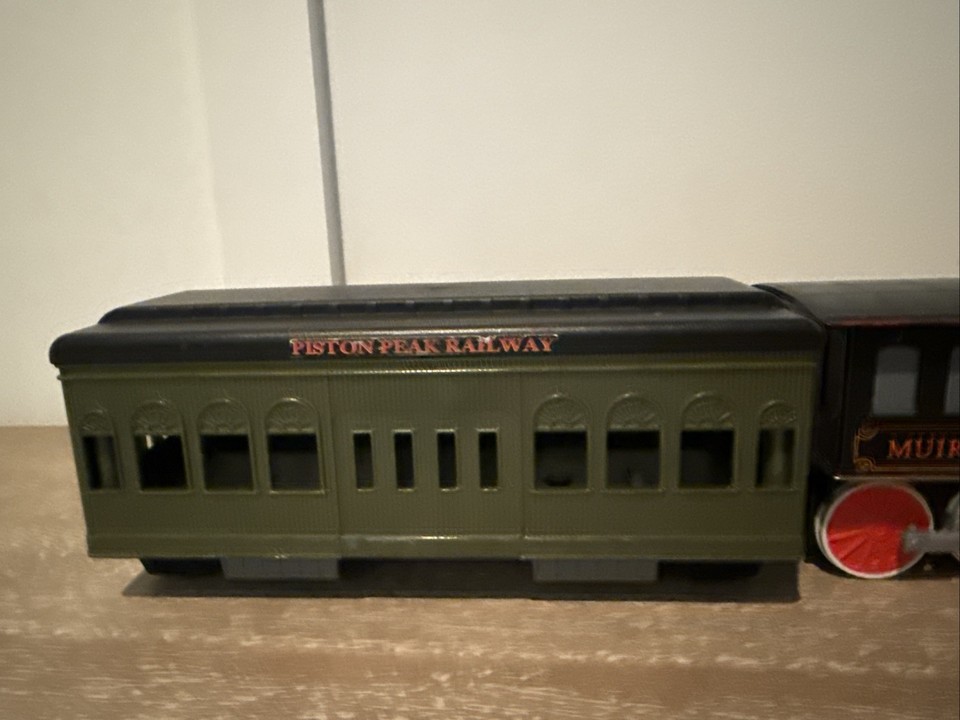 Disney Planes Muir Train Transporter Piston Peak Railway Locomotive And ...