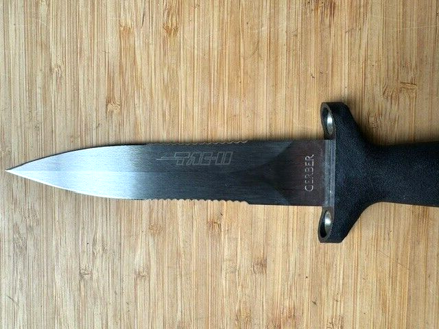 Gerber Tac II Fixed Blade Knife w/ Locking Sheath - EXCELLENT | eBay