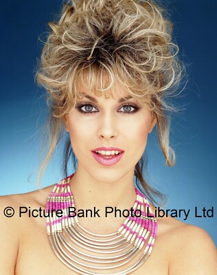 Elke A4 Print *Page 3* Blue Background | eBay