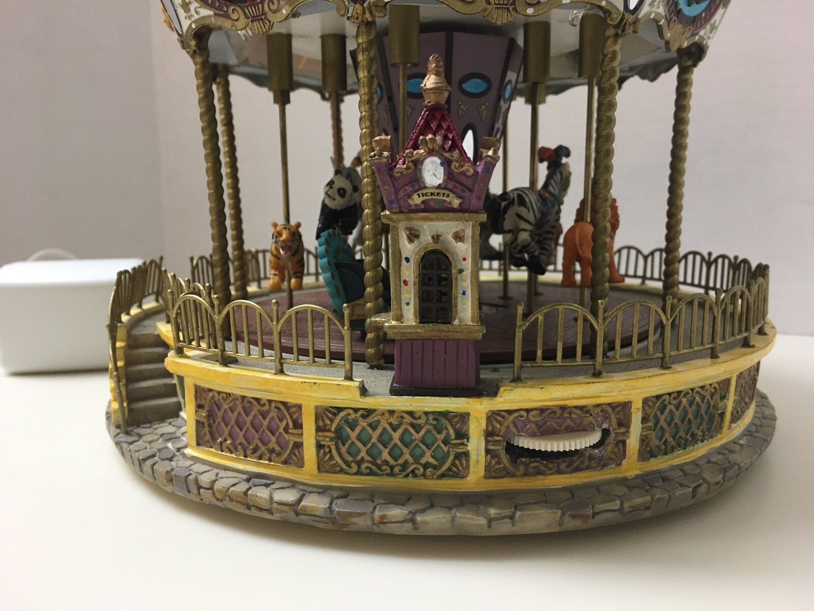 Lemax Belmont Carousel 2004 Village Collection Animated Lighted Orig ...