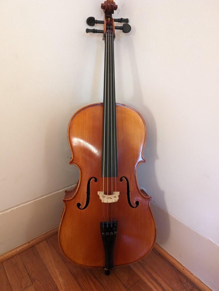 Excellent Cello, 1/8 size, Old Town Violins, includes fiberglass bow ...