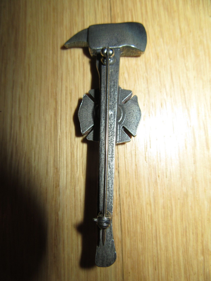 CL/FIREFIGHTER PIN/AXE/RED STONE/SILVER TONE/UNMARKED! | eBay