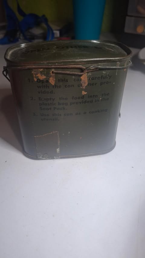 Canadian Forces RCAF Food Ration Packet Survival Cold War with Contents ...