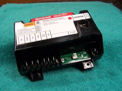New Honeywell S8670K3000 Continuous Re-try Ignition Control Module ...
