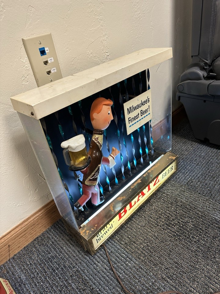 RARE VINTAGE BLATZ BEER BARTENDER MOTION SIGN DISPLAY BAR LIGHT 1960s ...