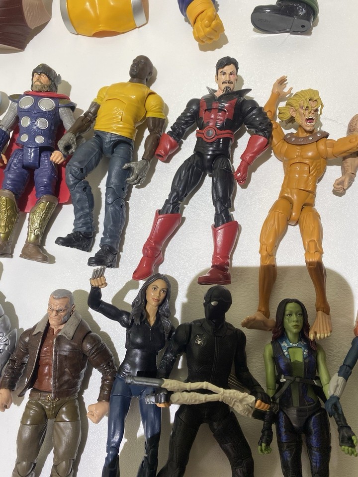 Marvel Legends Batman Spiderman Lot Of 33 Action Figures And Extras ...