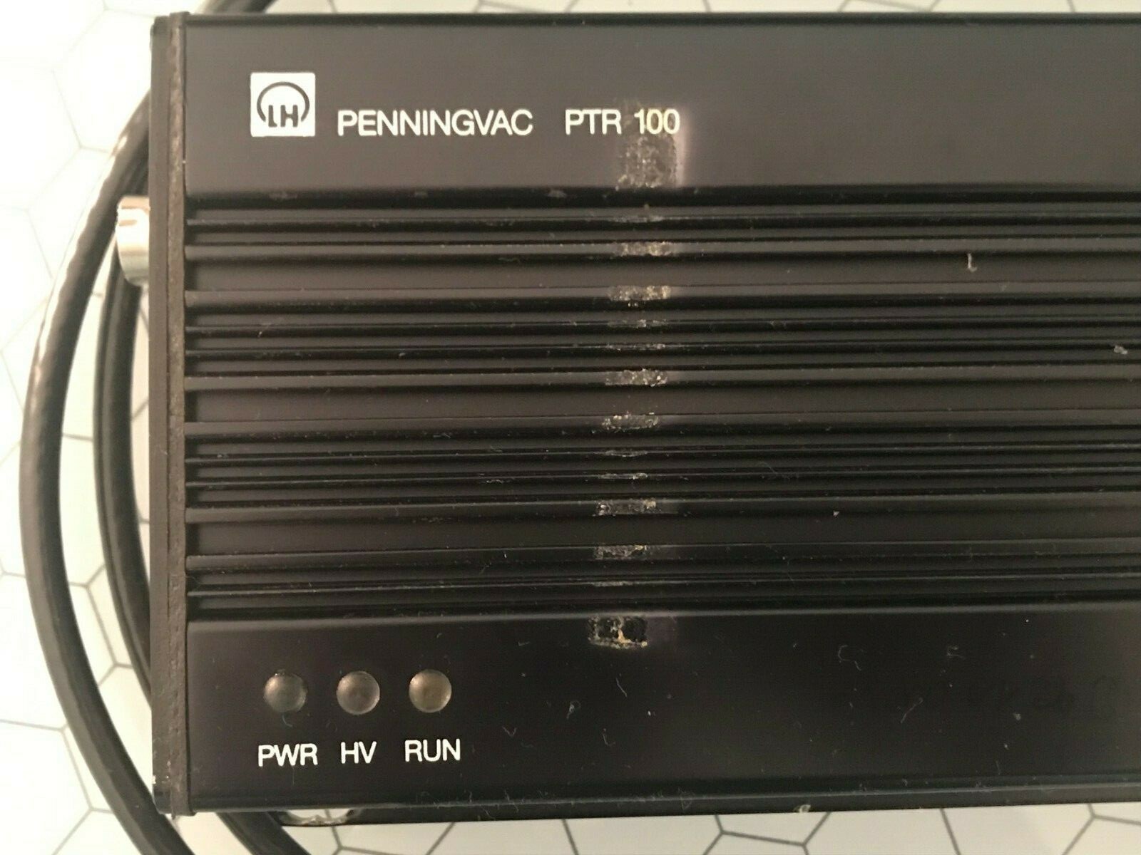 Leybold Penningvac PR 35 Sensor PTR 100 Vacuum Gauge Controller & Cable ...