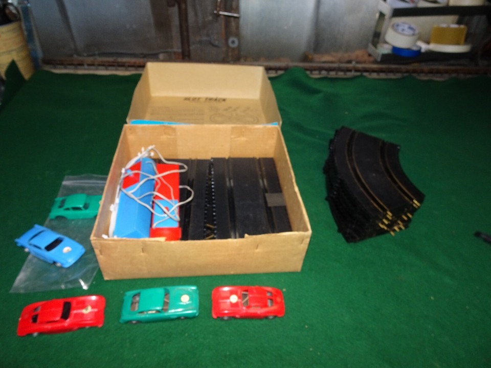 RPM Slot Track Road Race Set ~ Slot Cars ~ 5 Cars Extra Parts sold as ...