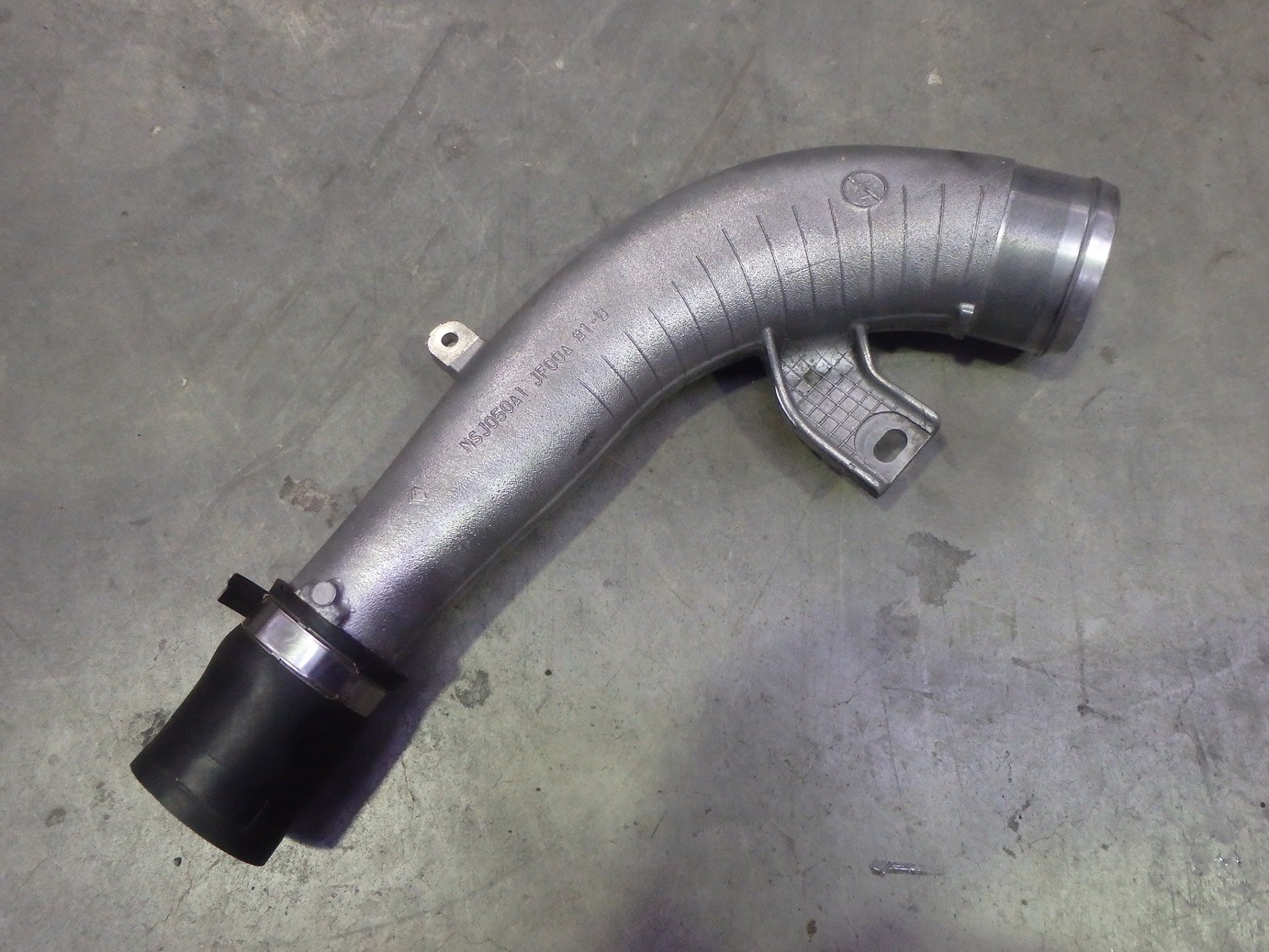 Nissan R35 GTR GT-R VR38DETT Alloy Turbo Air Outlet Pipe RHS | eBay