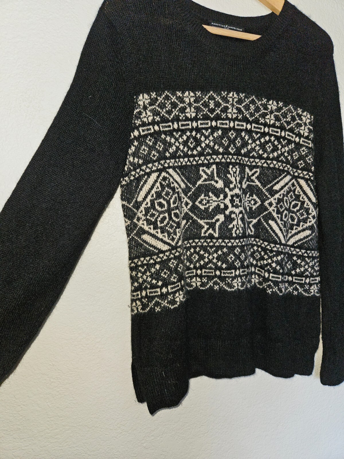 Peruvian Connection Oslo Pullover Sweater Size Medium Black Royal ...