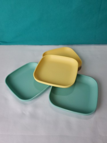 Tupperware Play Set of 4 Kids Mini Dessert Plates New Yellow Mint | eBay