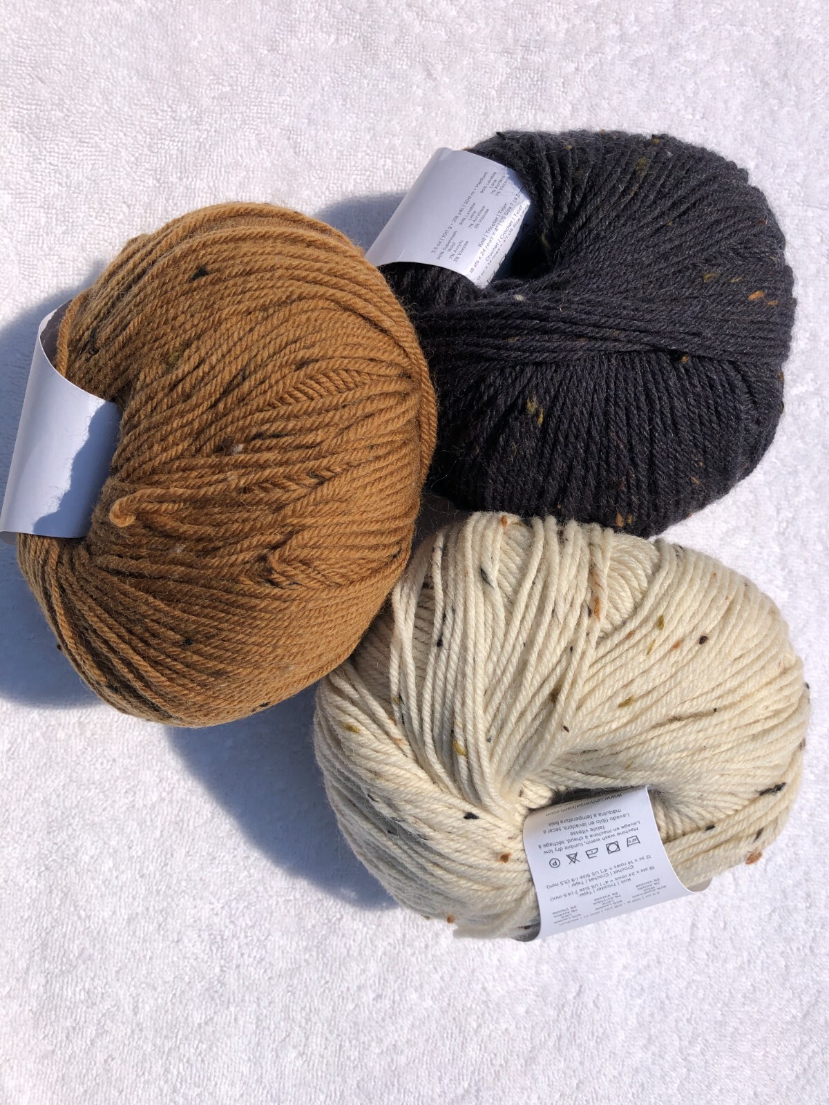 Universal Yarn Deluxe Worsted Tweed Superwash yarn - 30% Off | eBay