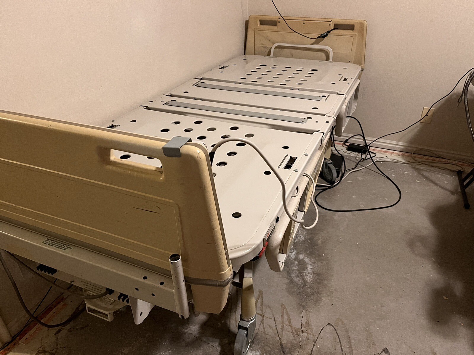 Hill-Rom Advance 2000 Fully Electric Hospital Bed. Used. | eBay