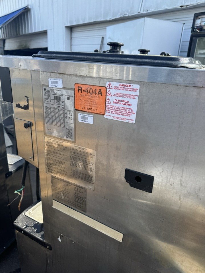 Taylor Soft Serve Machine C712 Air Cooled 208v 3 phase 2 Flavors ...