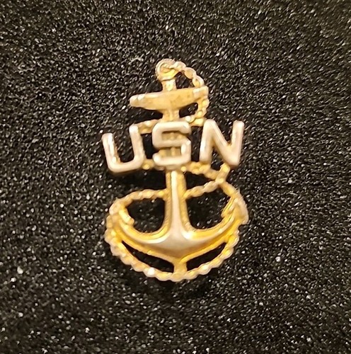 US WW2 USN Navy CPO Chief Petty Officer's Visor Hat Cap Badge Acid Test ...