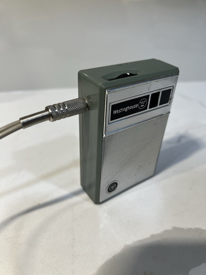 Vintage Transistor Radio/headphones w/Battery - Working | eBay