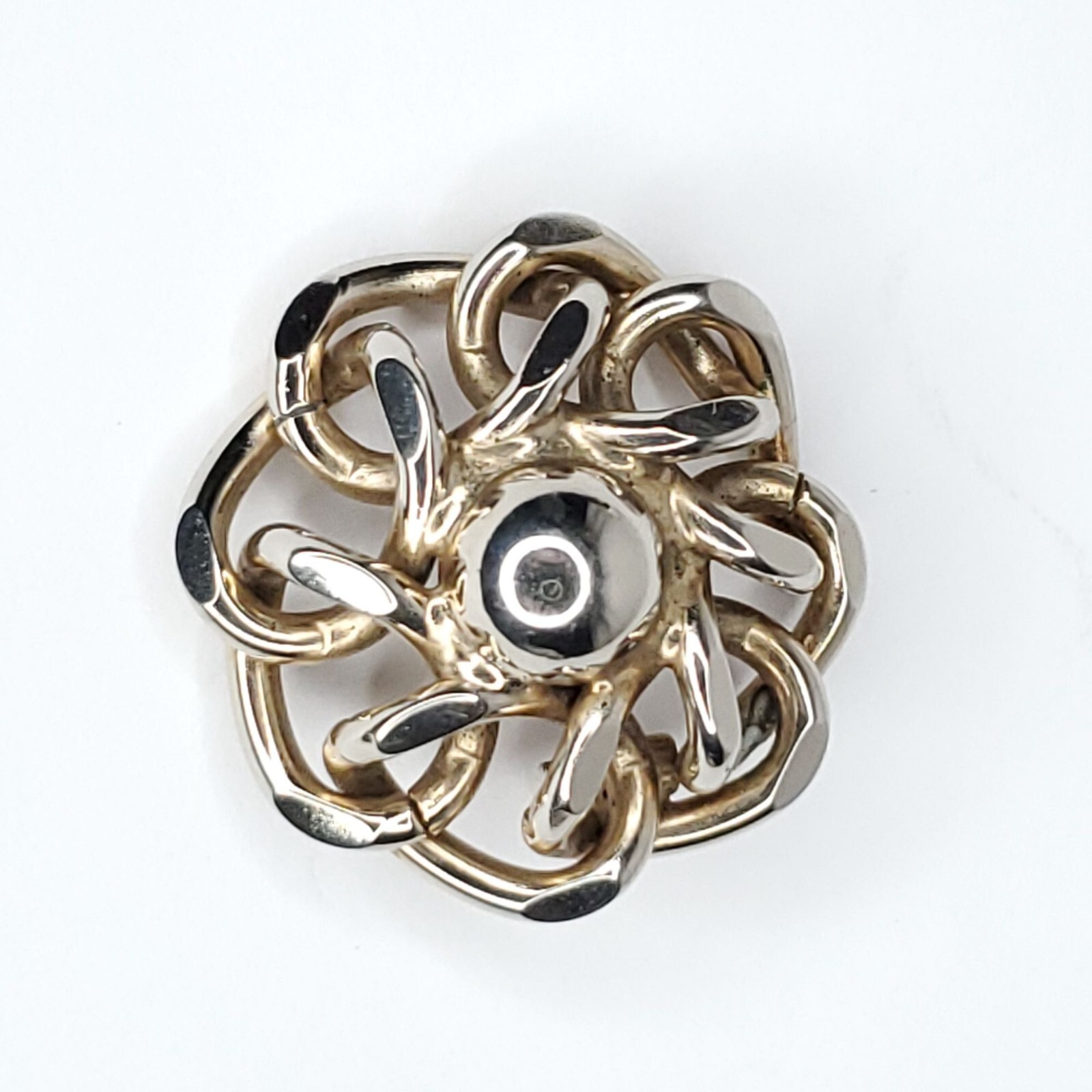 Vintage Cuban Chain Link Ball Wreath Circle Brooch Si… - Gem