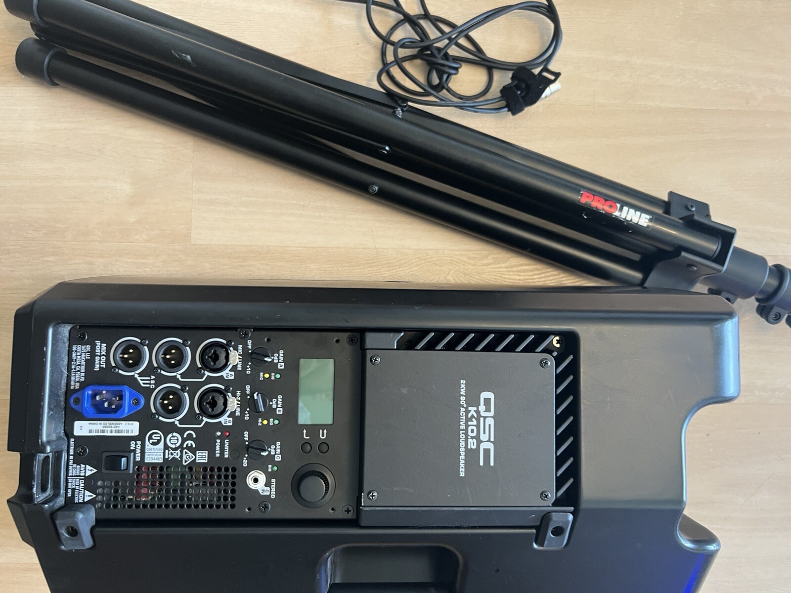 QSC+K2+Series+K10.2+2000W+10%22+Active+Pro+Audio+Speaker+with+Carry ...