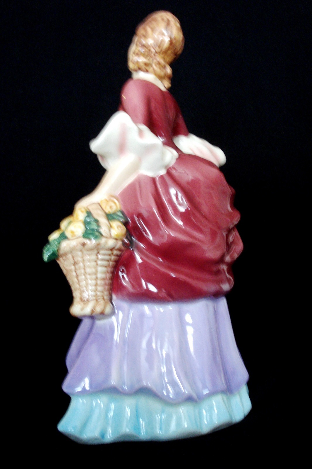 VTG GOEBEL LADY WITH FLOWER BASKET PORCELAIN FIGURINE # FF276 W ...