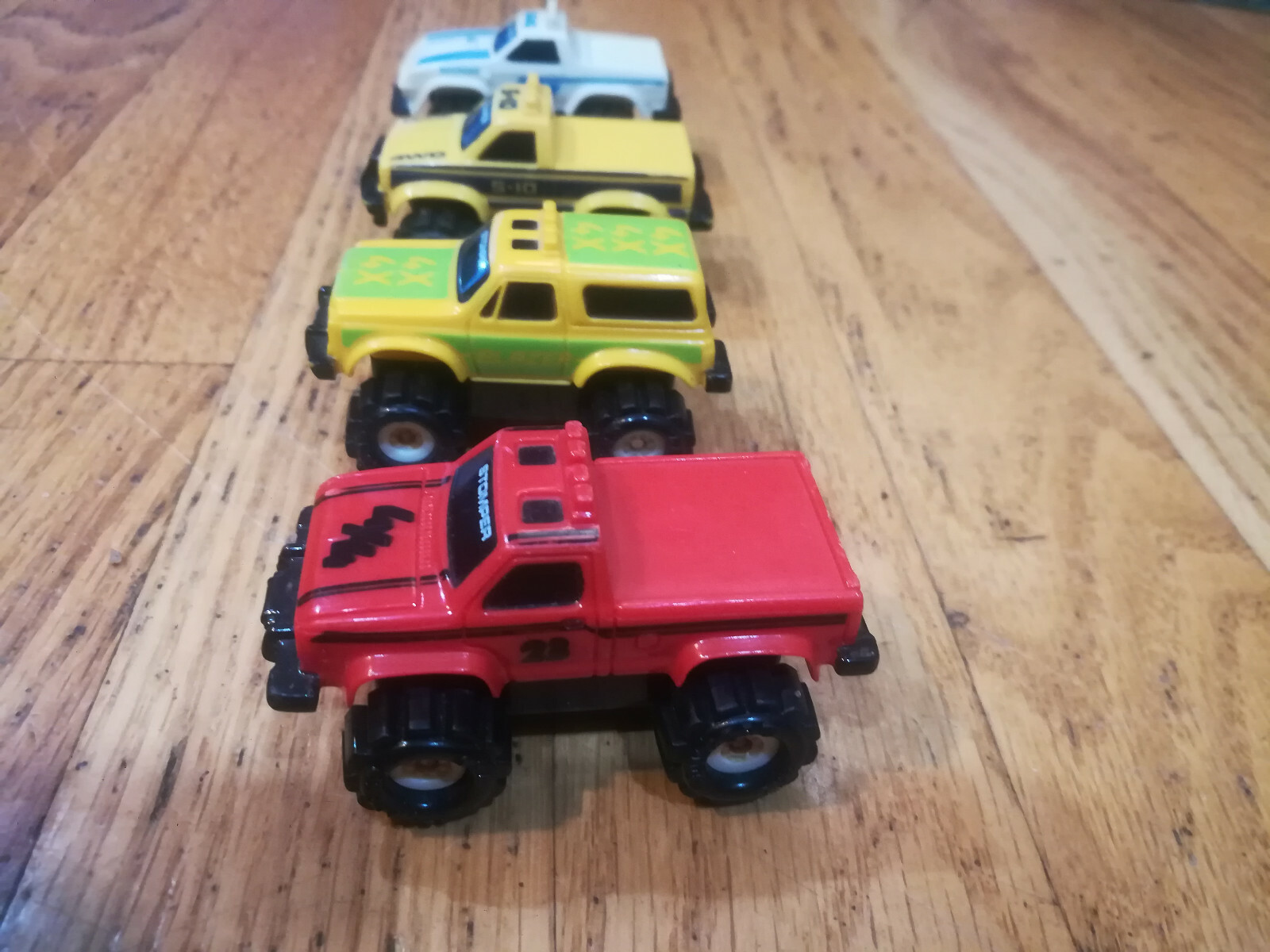 Lot of 4 Schaper stompers 4x4 trucks blazer | Grelly USA
