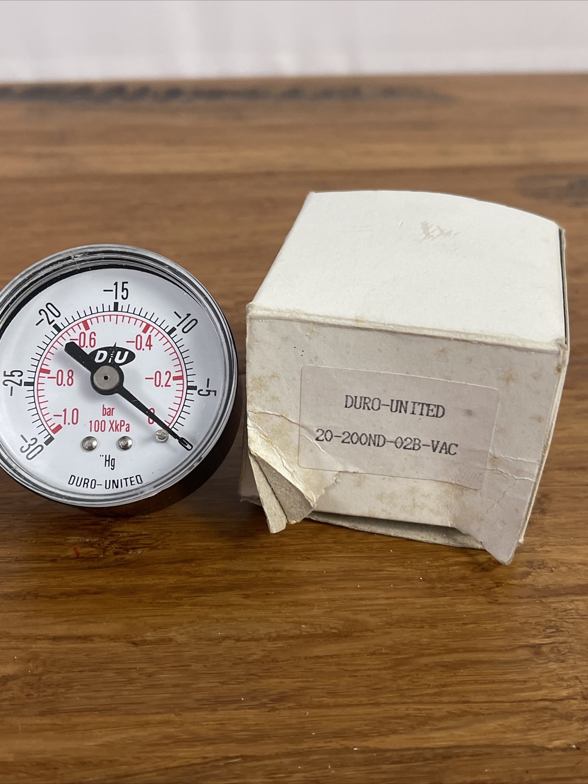 Duro-United 20-200ND-02B-VAC Pressure Gauge 0 to -1 Bar, 100x kPa, 0 to ...