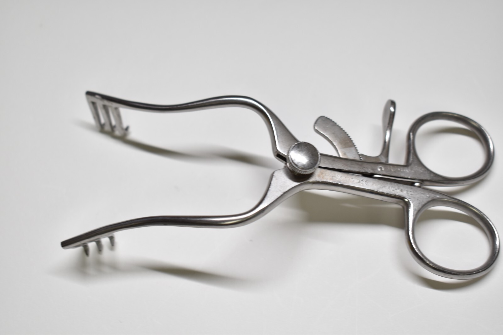 V. Mueller AU14180 Sharp Self-Retaining Wullstein Retractor 5" OR Grade ...