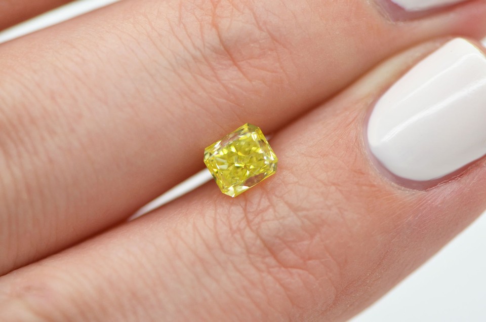 Radiant Shape Diamond Loose Fancy Yellow Color 0.94 Carat SI1 Certified ...