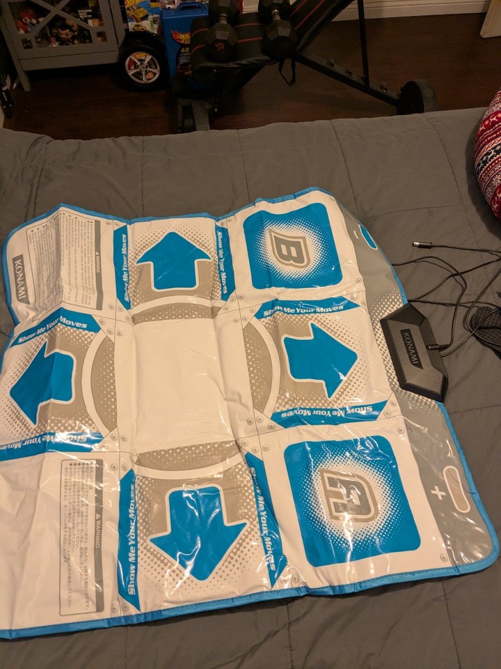 Nintendo Wii Dance Dance Revolution Controller Dance Pad Excellent Cond ...